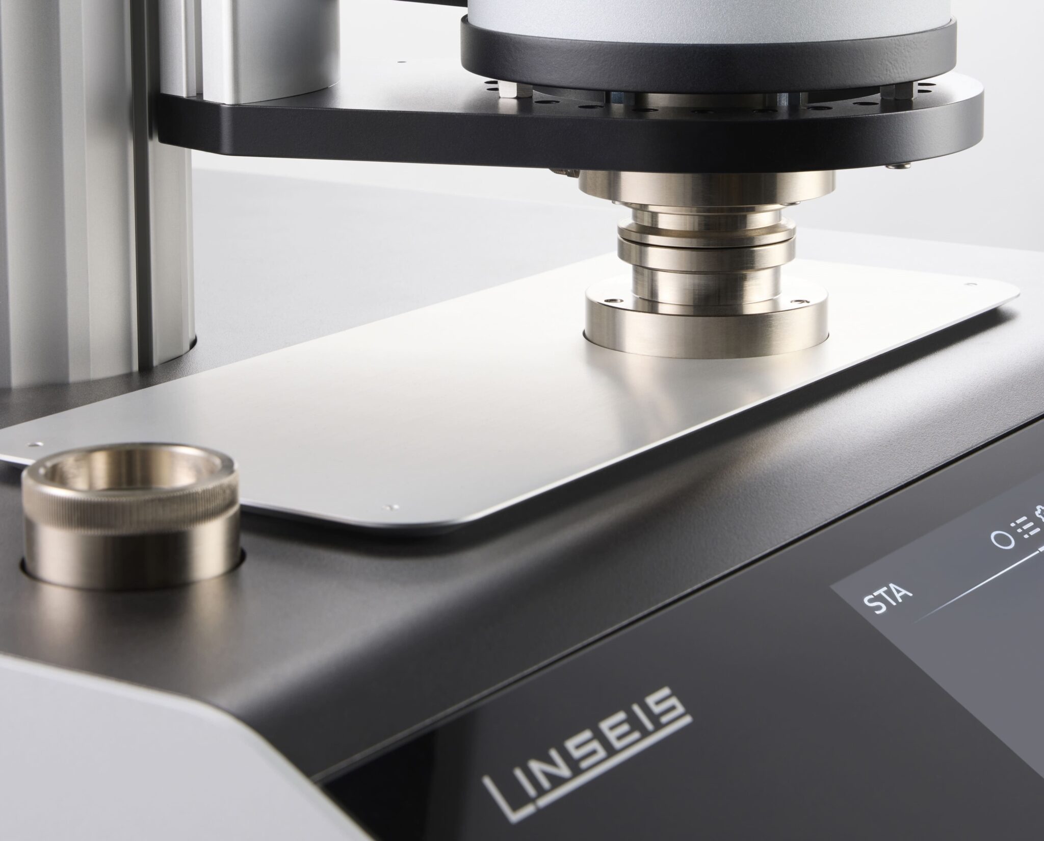 Linseis STA L81: High temperature STA from -150°C to 2400°C